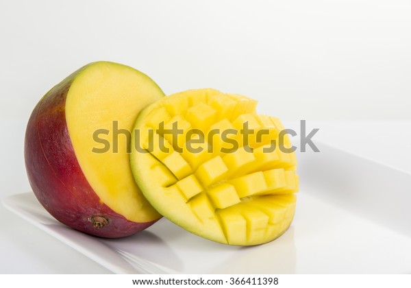 Cross Section Sliced Mango Fruit Stock Photo 366411398 | Shutterstock