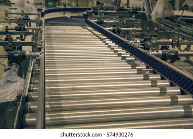 4,080 imágenes de Chain conveyor - Imágenes, fotos y vectores de stock ...