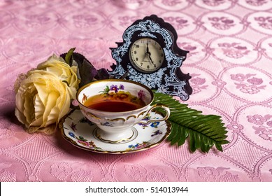 Cup Tea Clock Background Five Oclock Stock Photo 514013944 | Shutterstock