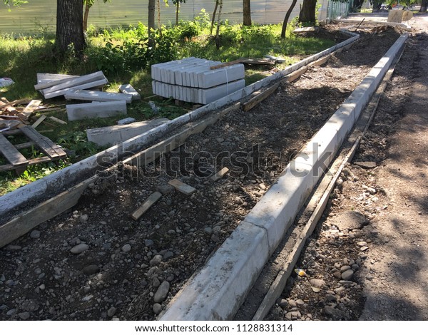 Curb Stone Installation Process Stock Photo 1128831314 | Shutterstock