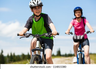 15,698 Teen riding bike Images, Stock Photos & Vectors | Shutterstock