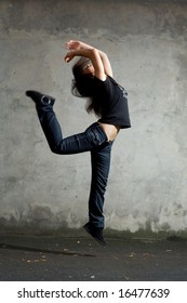 Dancer Stock Photo 16411375 | Shutterstock