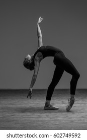 Dancer Stock Photo 602749592 | Shutterstock