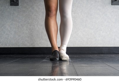 24 Barres Paralleles Images, Stock Photos & Vectors | Shutterstock
