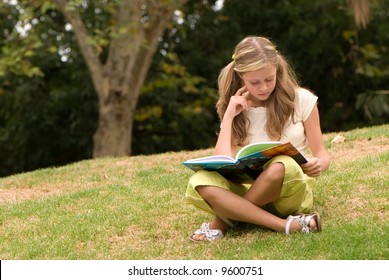 Dariya Stock Photo 9600751 | Shutterstock