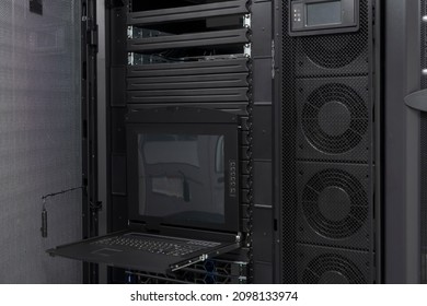 1,000 Empty server rack Images, Stock Photos & Vectors | Shutterstock