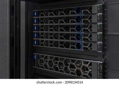 1,000 Empty server rack Images, Stock Photos & Vectors | Shutterstock