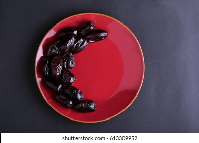 6,447 Crescent shaped food Images, Stock Photos & Vectors | Shutterstock