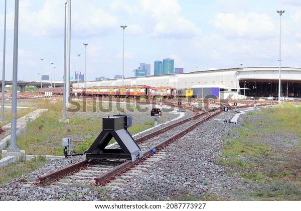 Dead End Buffer Stop Bumper Bumping Stock Photo 2087773927 | Shutterstock