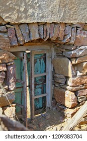 Decaying Window Frame Stock Photo 1209383704 | Shutterstock