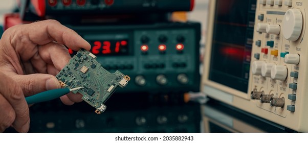 9,856 Advanced electronic devices Images, Stock Photos & Vectors ...