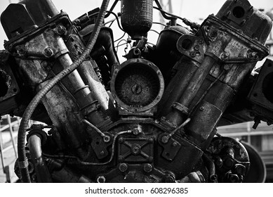 Navy Diesel Engine Stock Photo 438357031 | Shutterstock