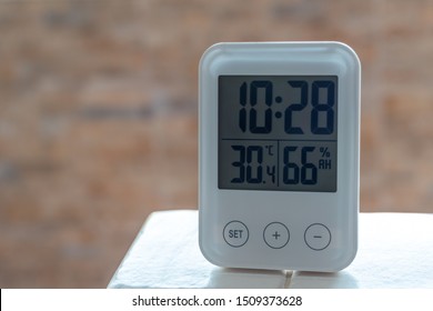 318 Home temperature and humidity sensor Images, Stock Photos & Vectors ...