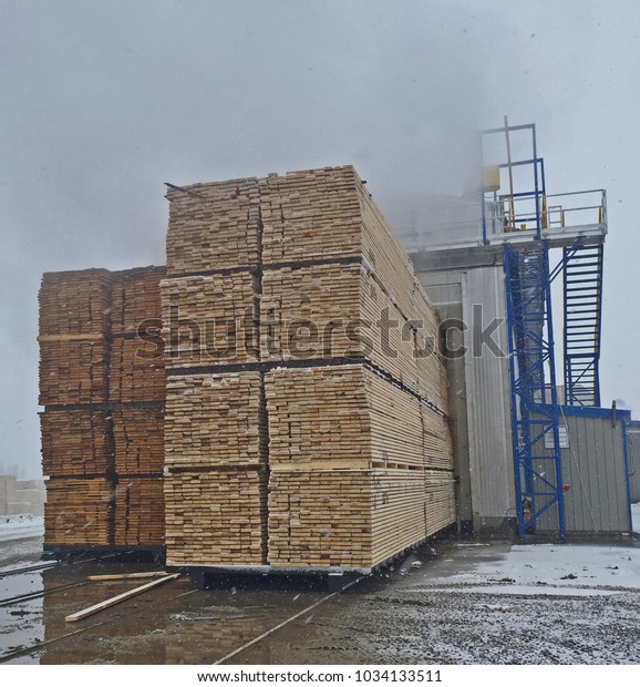 Dimension Lumber Ready Loading Into Continuous Stock Photo 1034133511 ...