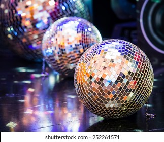 Disco Ball Reflection Dark Stock Photo 252261571 | Shutterstock