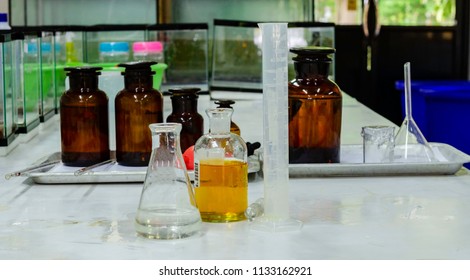 Titration Images, Stock Photos & Vectors | Shutterstock
