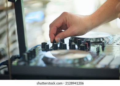 1,793 Dj remote control Images, Stock Photos & Vectors | Shutterstock