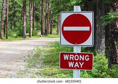 Do Not Enter Wrong Way Sign Stock Photo 681335401 | Shutterstock