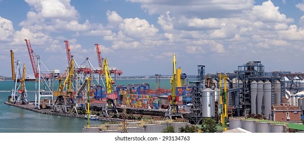 Dockside Cranes Used Unloading Container Ships Stock Photo 293134763 ...