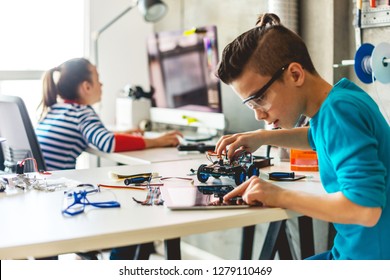 6,020 Children doing project Images, Stock Photos & Vectors | Shutterstock