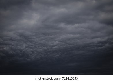 Doom Looking Cloud Shapes Subtle Texture ภาพสต็อก 711413653 | Shutterstock