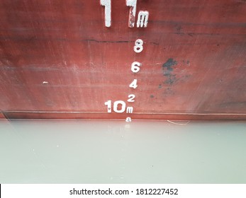 118 Plimsoll mark Images, Stock Photos & Vectors | Shutterstock