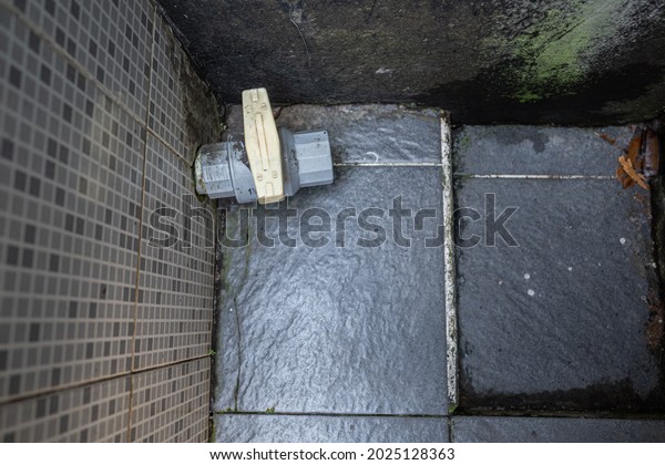 Drain Open Close Model Stock Photo 2025128363 | Shutterstock