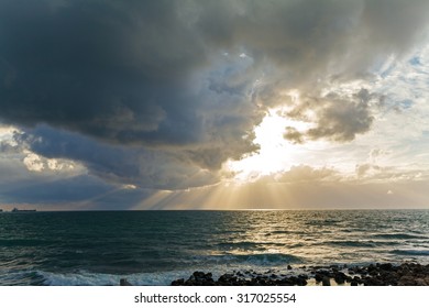 4,449 Ocean god rays Images, Stock Photos & Vectors | Shutterstock