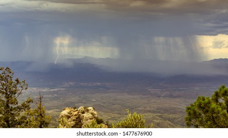 Dramatic Lightning Strike Cliff Side View Stock Photo 1477676900 ...