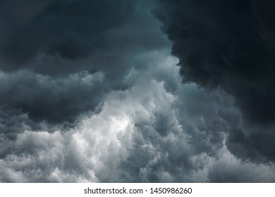 Dramatic Sky Background Stormy Clouds Dark Stock Photo 1450986260 ...