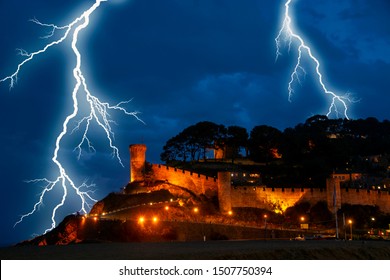 9,836 Castles in storm Images, Stock Photos & Vectors | Shutterstock