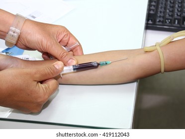 Drawing Blood Sample Arm Blood Test Stock Photo 419112043 | Shutterstock