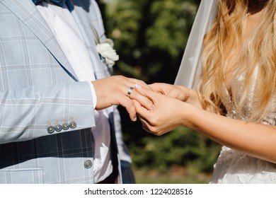 1,465 Dressing A Wedding Ring Images, Stock Photos & Vectors | Shutterstock