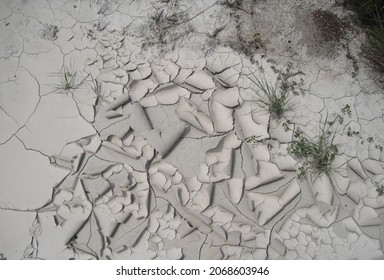 4,450 Dry mud flats Images, Stock Photos & Vectors | Shutterstock