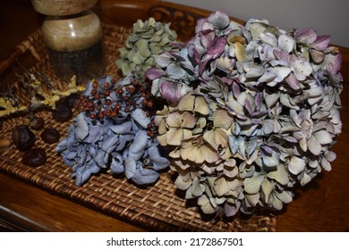 4,098 Artist materials on dark table Images, Stock Photos & Vectors ...