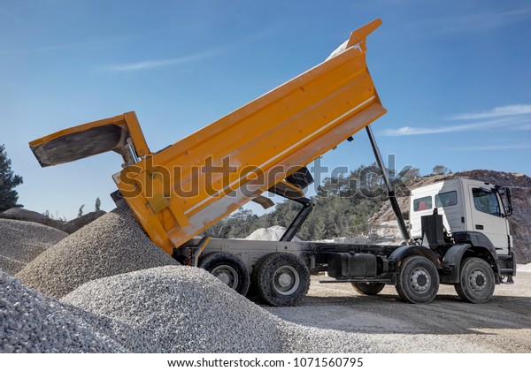 Dump Truck Unloading Process Stock Photo 1071560795 | Shutterstock