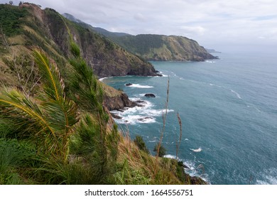 Edge Island Cliffs Waves Stock Photo 1664556751 | Shutterstock