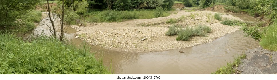 733 Stream bank erosion Images, Stock Photos & Vectors | Shutterstock