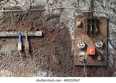 346 Old house circuit breaker box Images, Stock Photos & Vectors ...