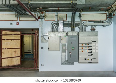 Elevator Subway Station Stock Photo 154541198 | Shutterstock