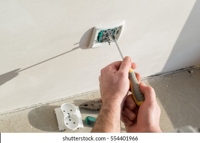 29,724 Socket Install Images, Stock Photos & Vectors | Shutterstock