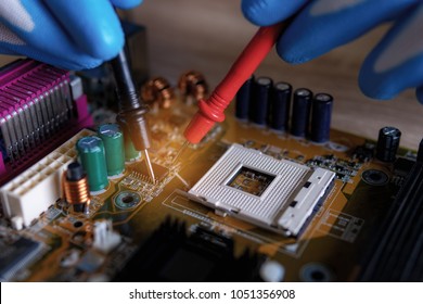 30,906 Technical support man Images, Stock Photos & Vectors | Shutterstock