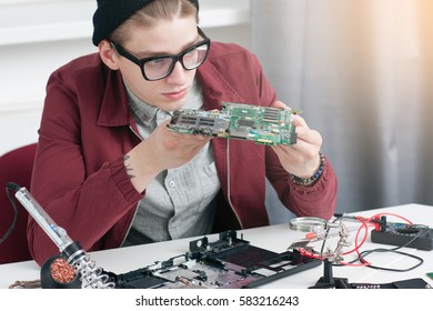 Drunk Businessman Sitting Drunk Office Computer Stock Photo 294558473 ...