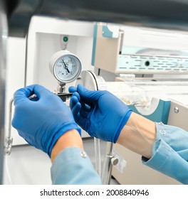 Electronics Engineering Scientist Working Silicon Micro Stock Photo ...