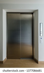 Elevator Door Push Button Stock Photo 1377086681 | Shutterstock
