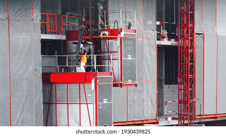 2,070 Scaffold elevator Images, Stock Photos & Vectors | Shutterstock