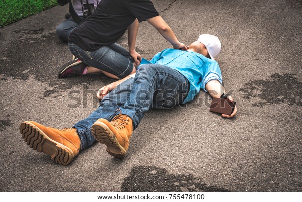 Emergency Cpr Pulse Checking Carotid Artery Stock Photo 755478100 ...
