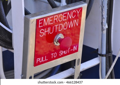 3,590 Shut off button Images, Stock Photos & Vectors | Shutterstock