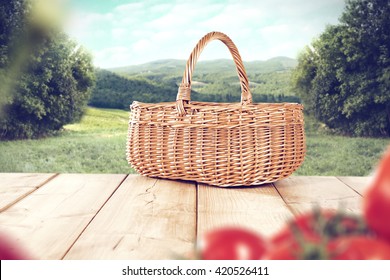 21,682 Empty picnic basket Images, Stock Photos & Vectors | Shutterstock
