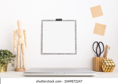 205 Closed macbook Images, Stock Photos & Vectors | Shutterstock